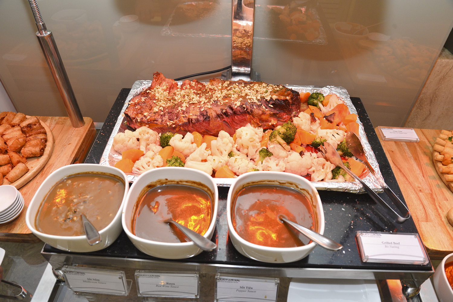 Buffet hải sản tại Liberty Central Saigon Riverside • NỮ DOANH NHÂN ...