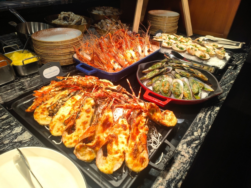 Điểm hẹn Seafood Buffet mới tại The Strand - Hilton Saigon
